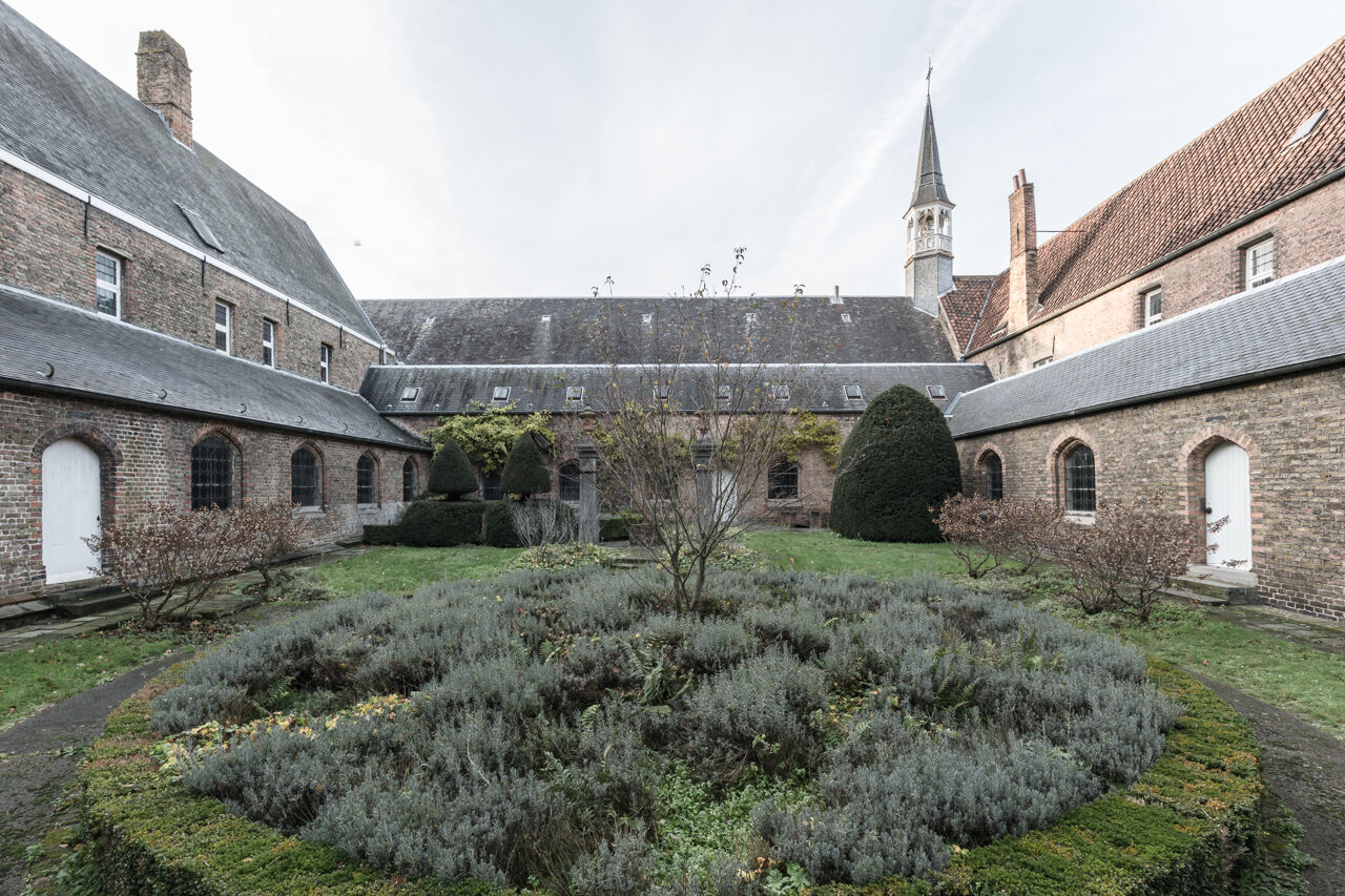 Markante plekken: van moord in Gistel tot abdij in Brugge: de Sint ...