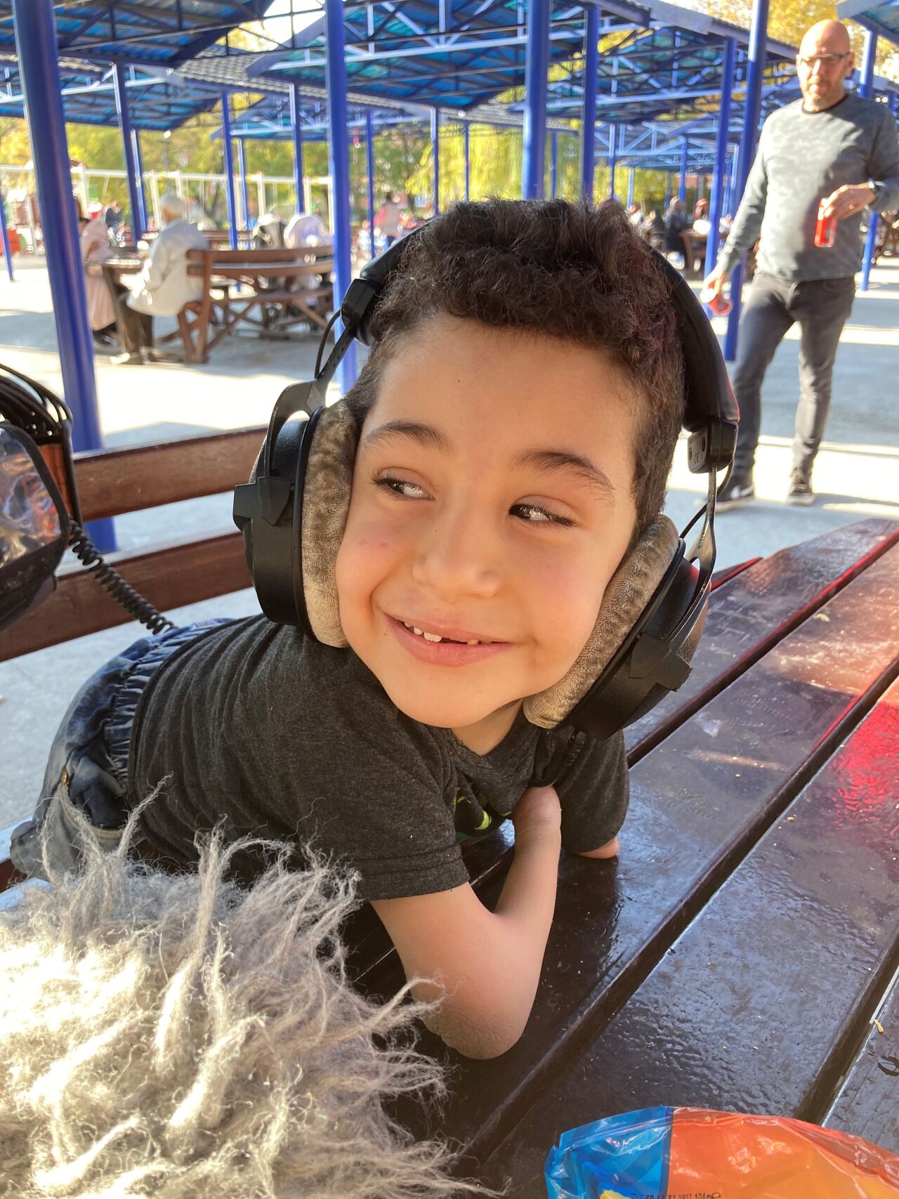 Munzir en Mustafa uit Syrië, die wereldberoemd werden met foto van het ...