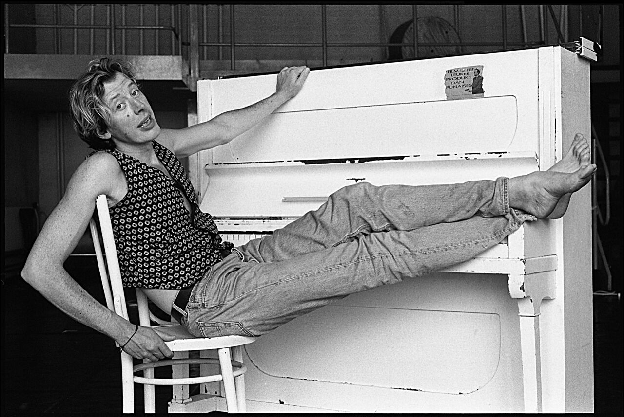 Zanger en tekstschrijver Jan Rot overleden, bekend van "Op een mooie ...