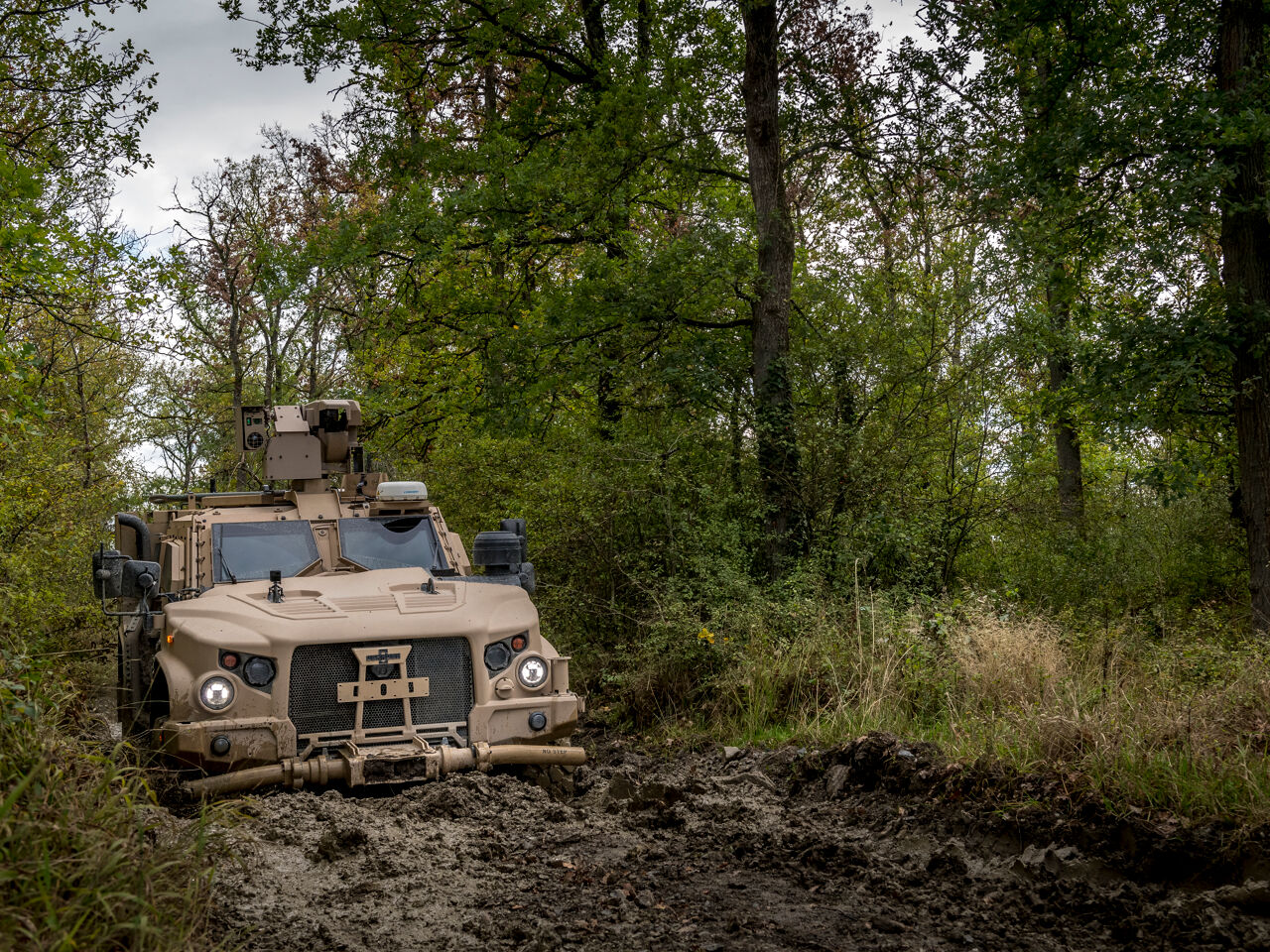 Maak kennis met de nieuwe jeeps van Defensie, de Oshkosh-CLV: het ...