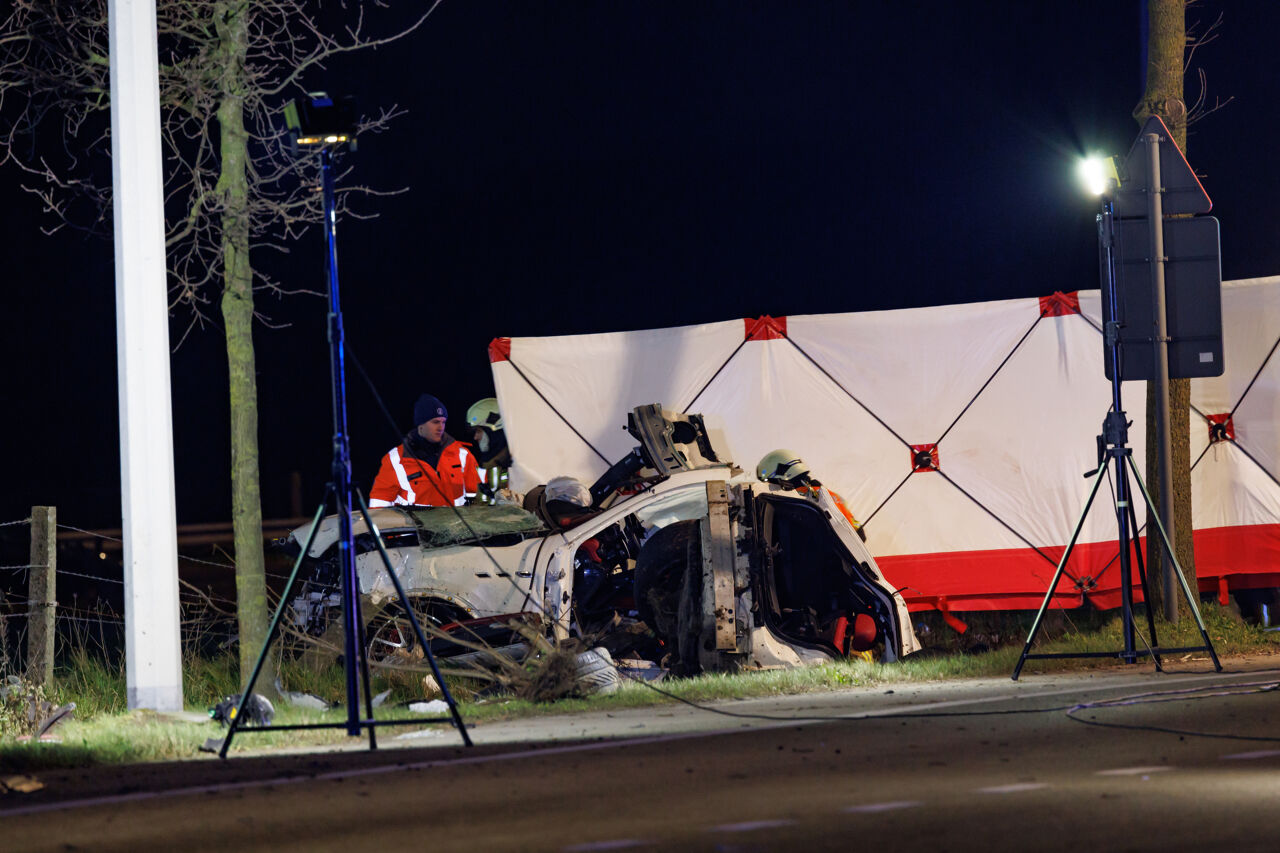 Drie doden bij zwaar ongeval in Lichtervelde | VRT NWS: nieuws