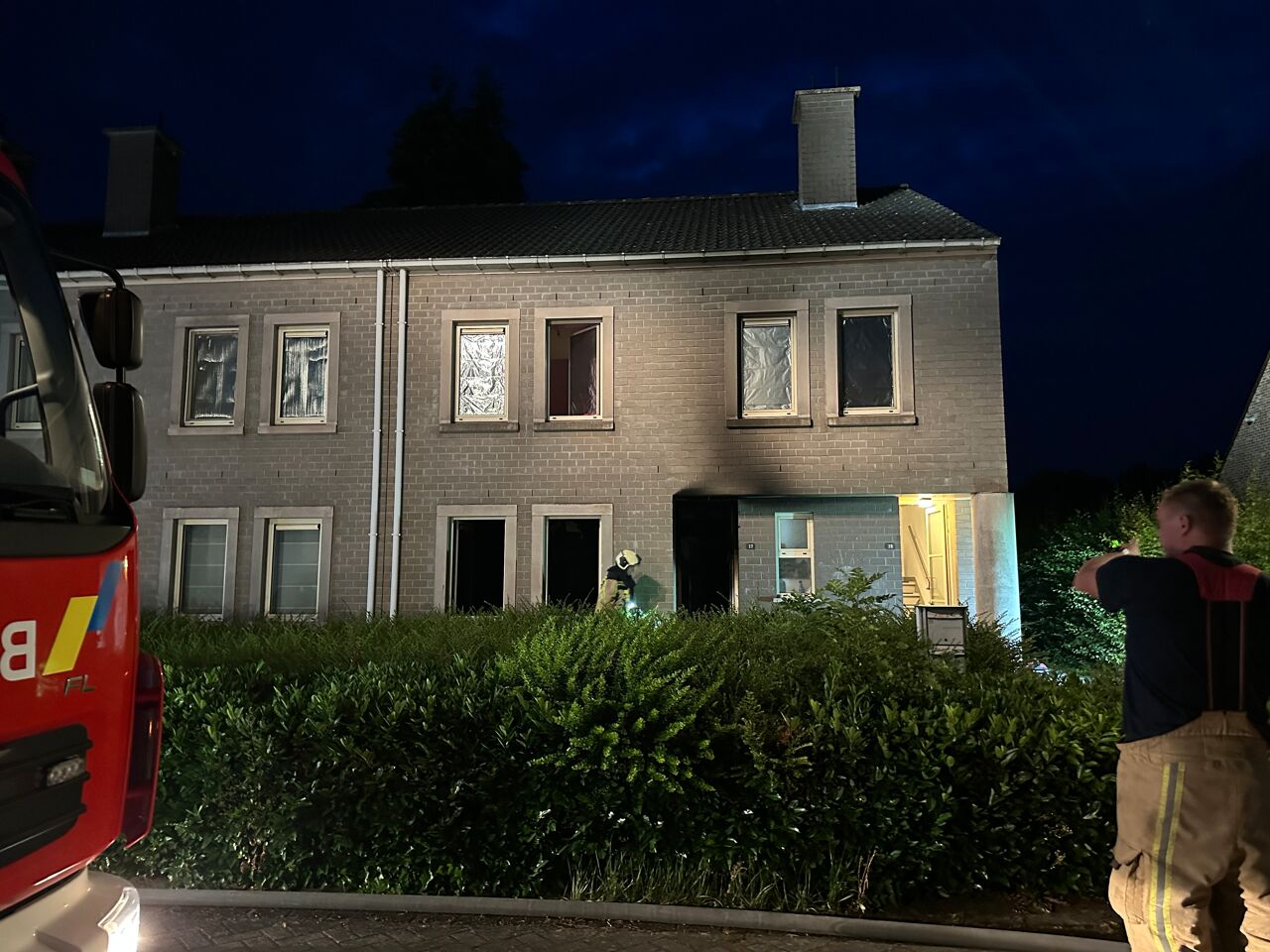 Twee huizen onbewoonbaar na woningbrand in Kasterlee | VRT NWS: nieuws