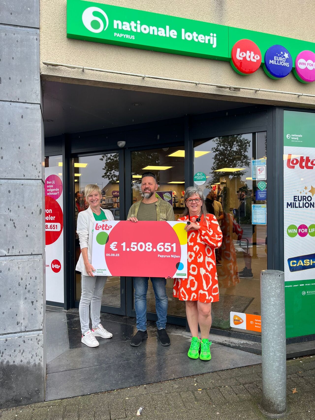 Vier vrienden uit Nijlen winnen 1,5 miljoen euro met de lotto: "Ik ...