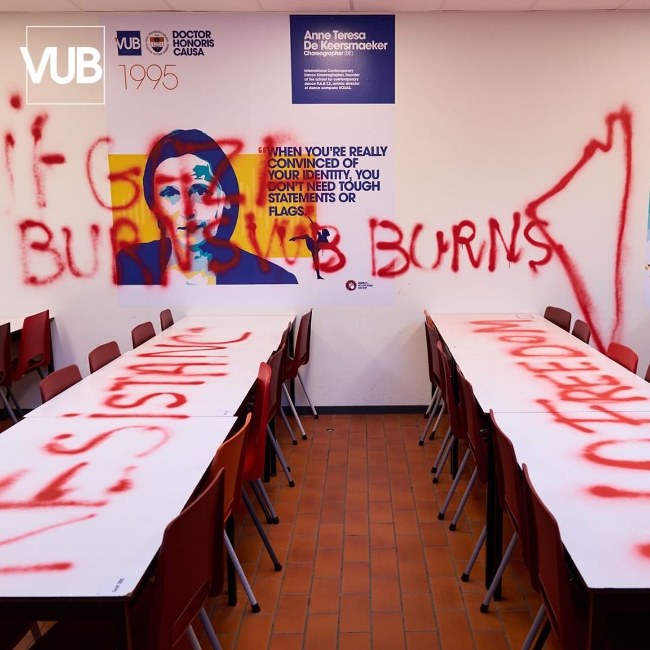 Inbrekers bekladden VUB-restaurant met pro-Palestijnse slogans ...