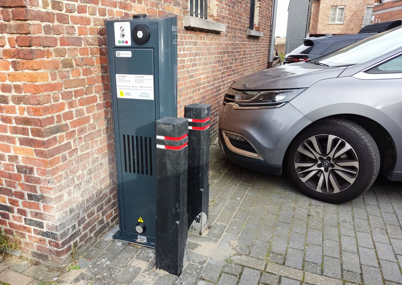 Lagere kosten én lagere prijzen: zijn 'slimme laadpleinen' de oplossing ...