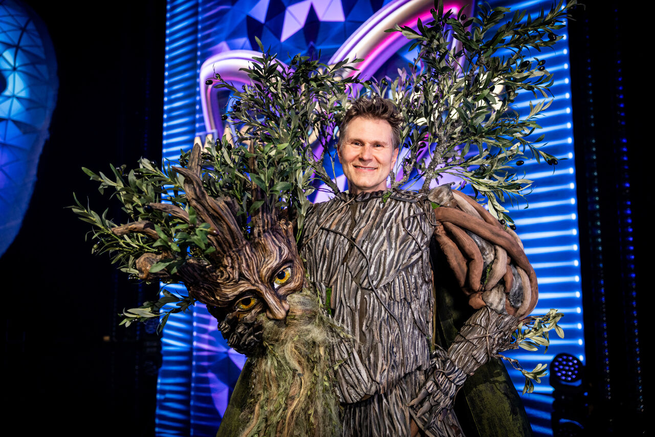 Bekend VRT NWS-gezicht is Boom in ‘The masked singer’: "Ik heb 25 jaar ...
