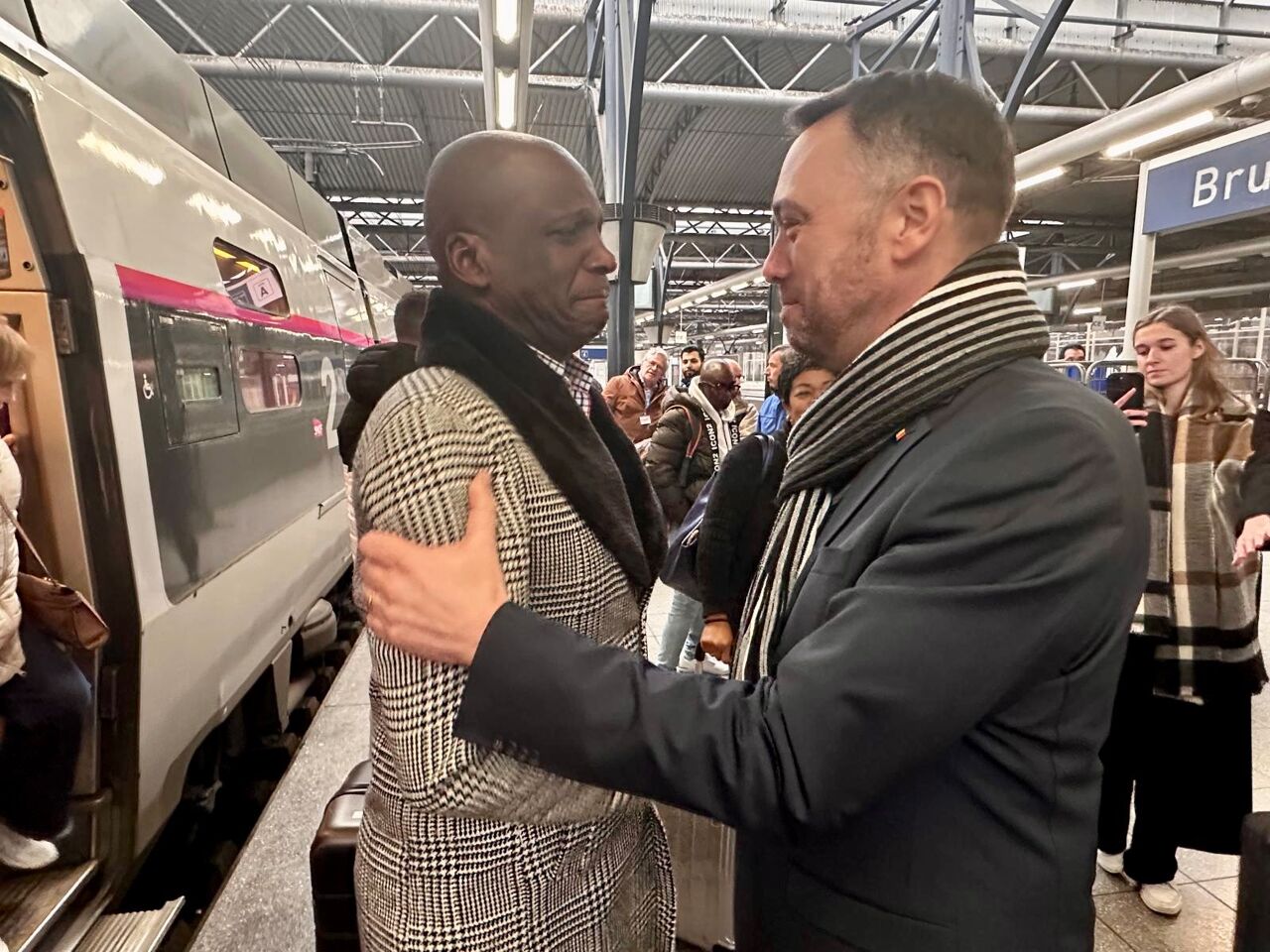 Ter dood veroordeelde Belg Jean-Jacques Wondo weer in ons land na ...