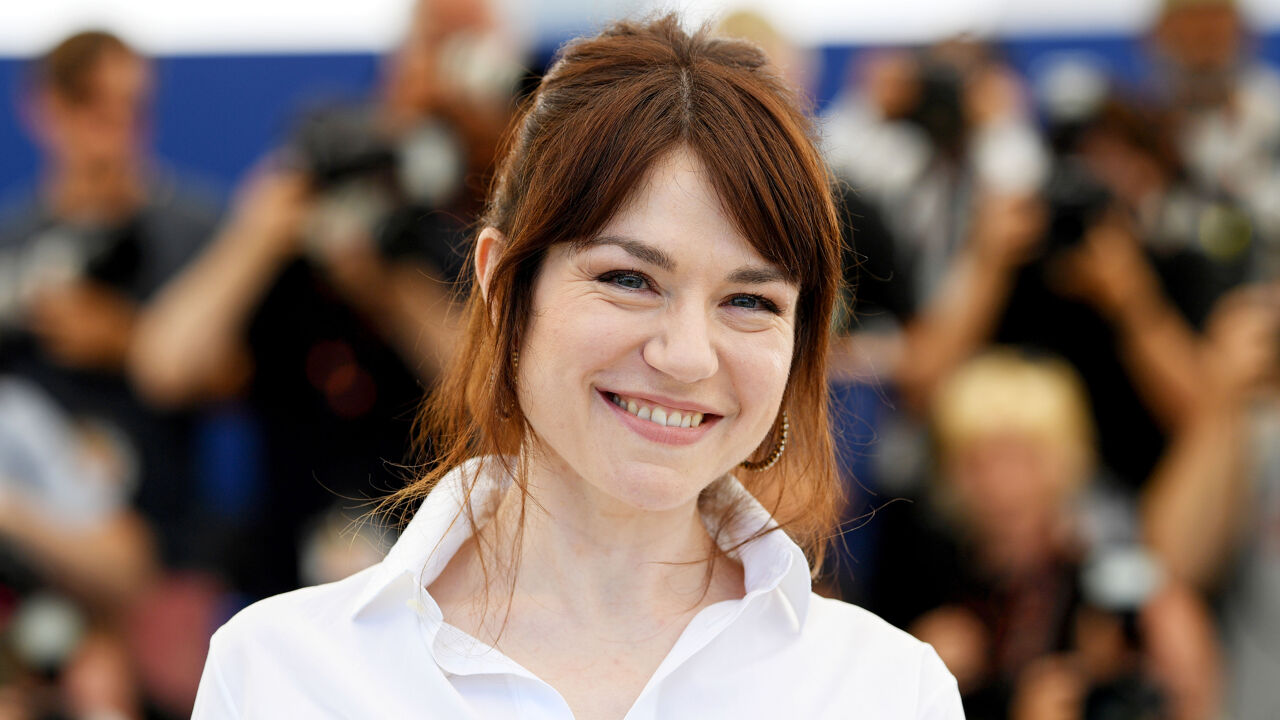 Belgische actrice Emilie Dequenne (43), bekend van 'Rosetta' en 'Close ...