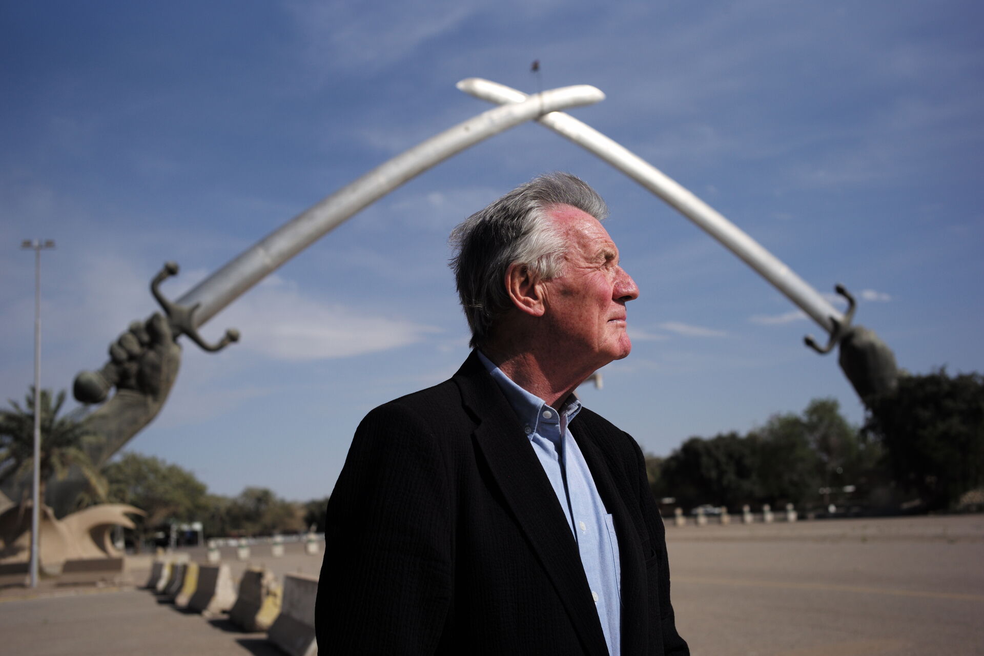 Michael Palin: into Iraq | VRT MAX