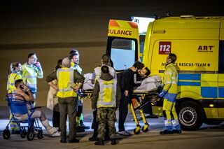 VTM Nieuws-journalist Robin Ramaekers en cameraman Stijn De Smet veilig ...