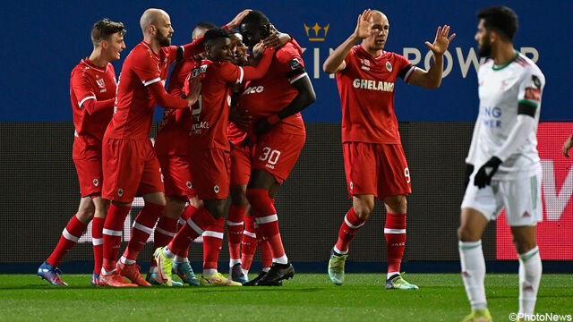 Voetbal: het belangrijkste voetbalnieuws samengevat op 1 pagina | sporza