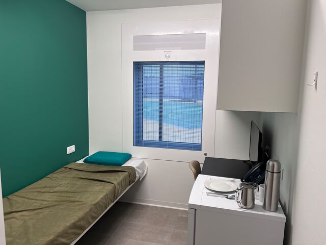 New prison building in Dendermonde inaugurated after 20 years | VRT NWS ...