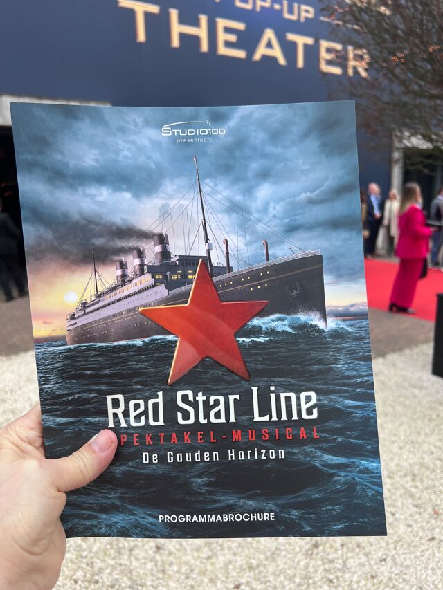 Red Star Line musical thrills at pop-up theatre | VRT NWS: news