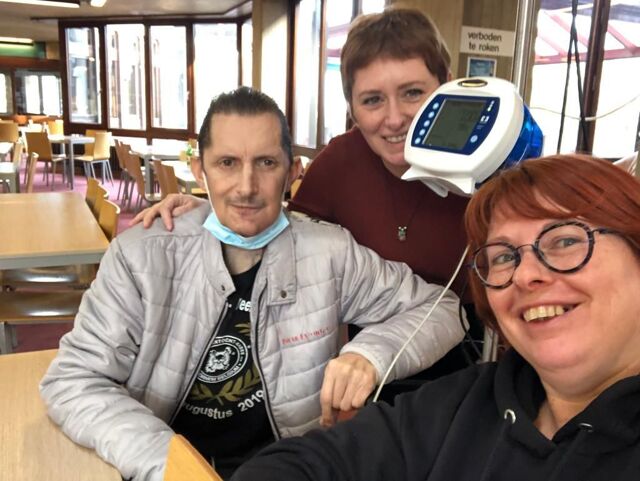 Sofie strooide de as van haar neef David uit op de wei van Graspop: "Nu ...