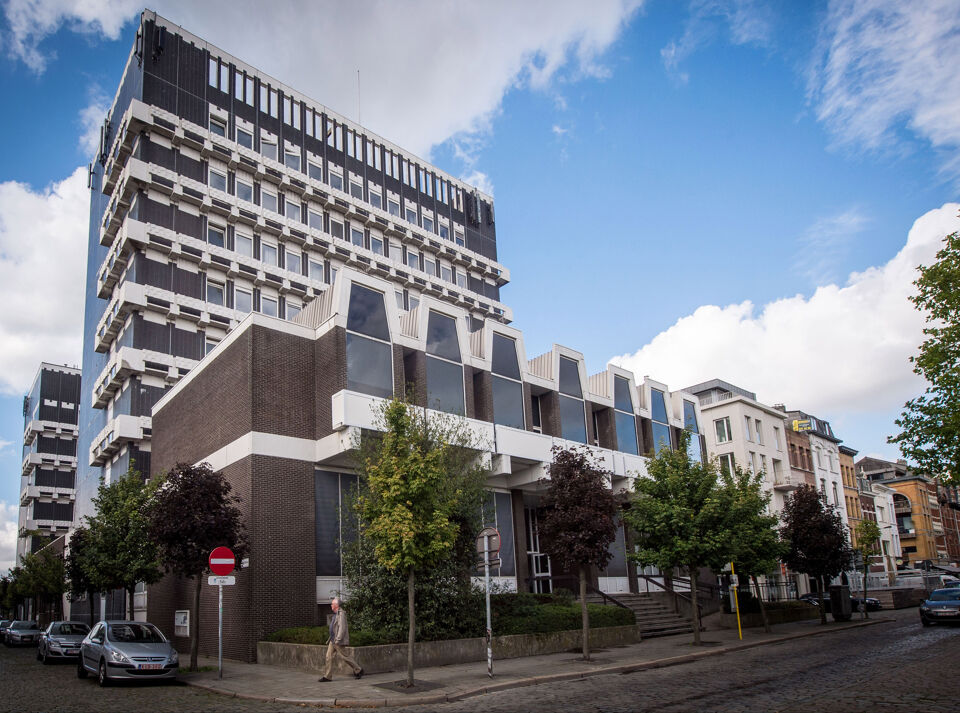 Nieuw gebouw voor museum M HKA in Antwerpen voorgesteld: "80 meter hoog ...
