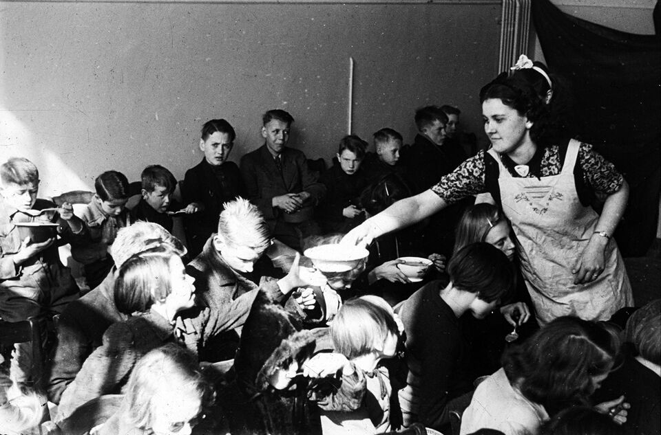 75 jaar geleden: het begin van de "Hongerwinter" in Nederland | VRT NWS ...