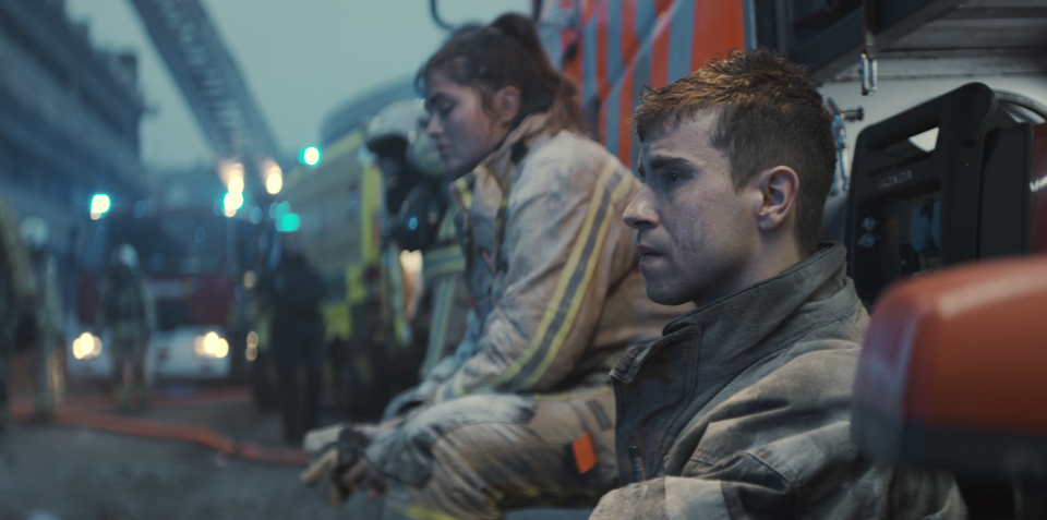 Onder vuur | VRT MAX