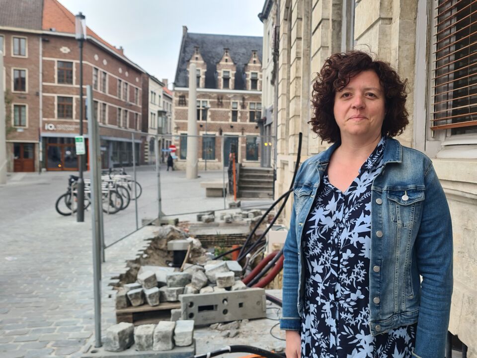 Oppositie klaagt over onafgewerkte Grote Markt in Tienen: "Is dit ...