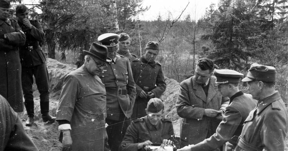 Stalin's executioners: the Katyn massacre | VRT MAX