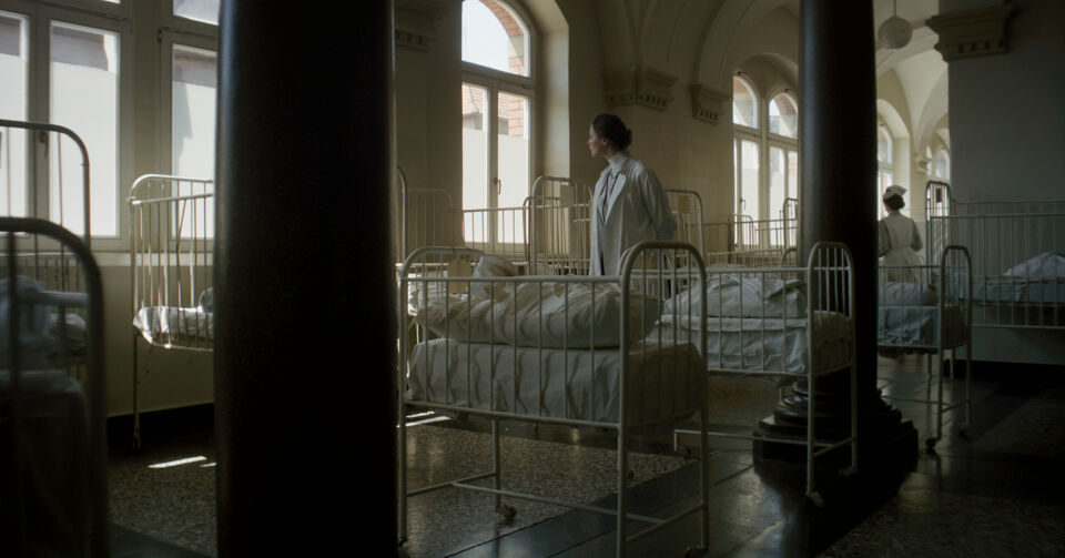 The children of chaos: what became of WWII orphans | VRT MAX