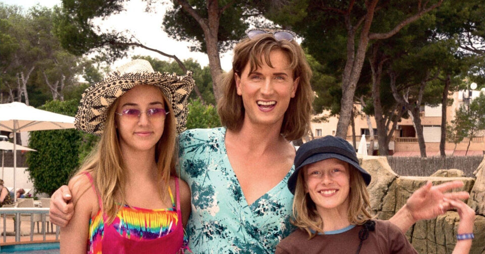 A perfectly normal family | VRT MAX
