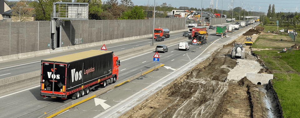 Vijf pechhavens op E313 tussen Beringen en Ham | VRT NWS: nieuws