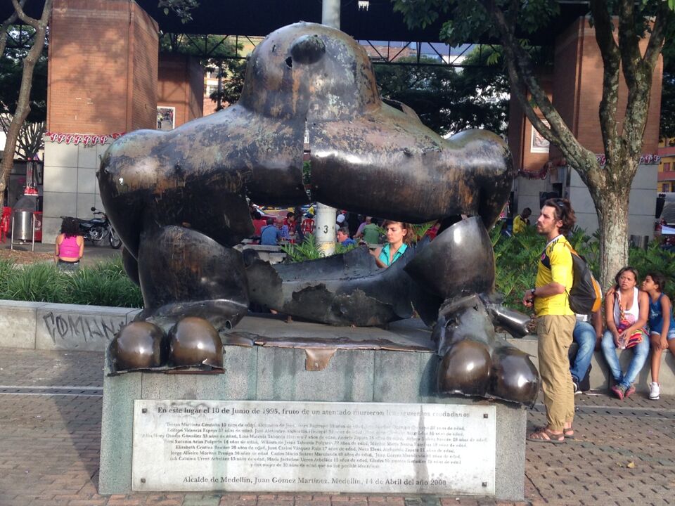 Fernando Botero (91) overleden, schilder en beeldhouwer van de ...