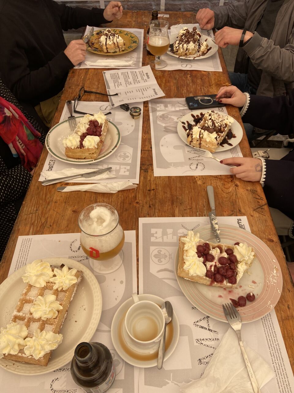 76ste Grote Wafelenbak van Scouts Hemiksem met Allerheiligen: "We ...