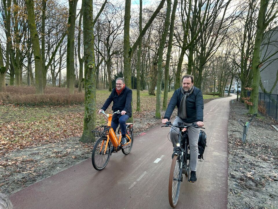 Nieuw fietspad geopend aan Brilschanspark in Berchem: "Belangrijk punt voor woon-werkverkeer ...