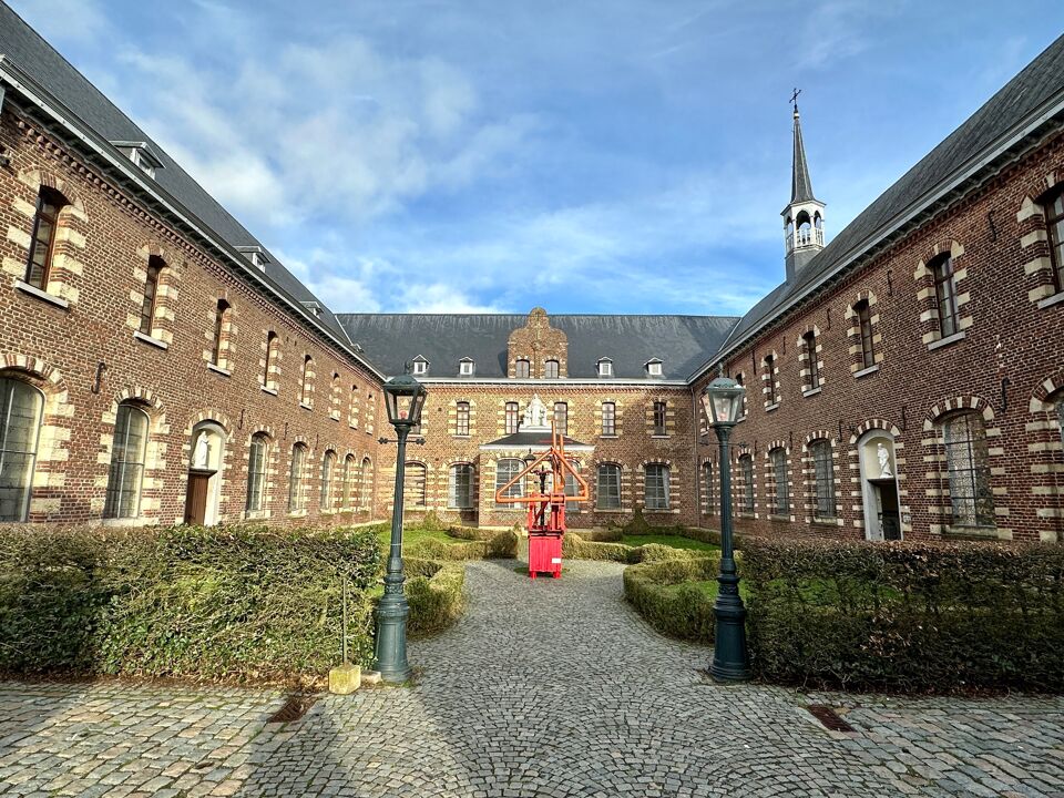 Alle kloosters in Borgloon hebben een nieuwe invulling gekregen | VRT ...