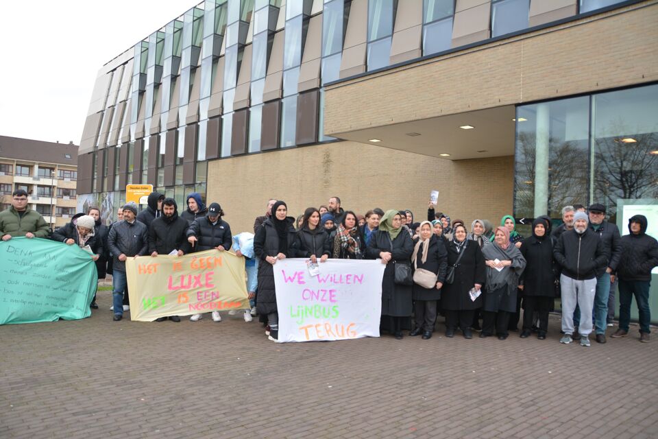 Inwoners van wijk Lindeman in Heusden-Zolder protesteren tegen ...