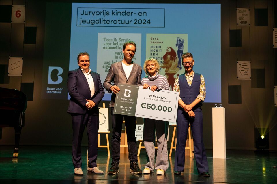 Boon-literatuurprijzen voor historische roman ‘Alkibiades’ en voor ...