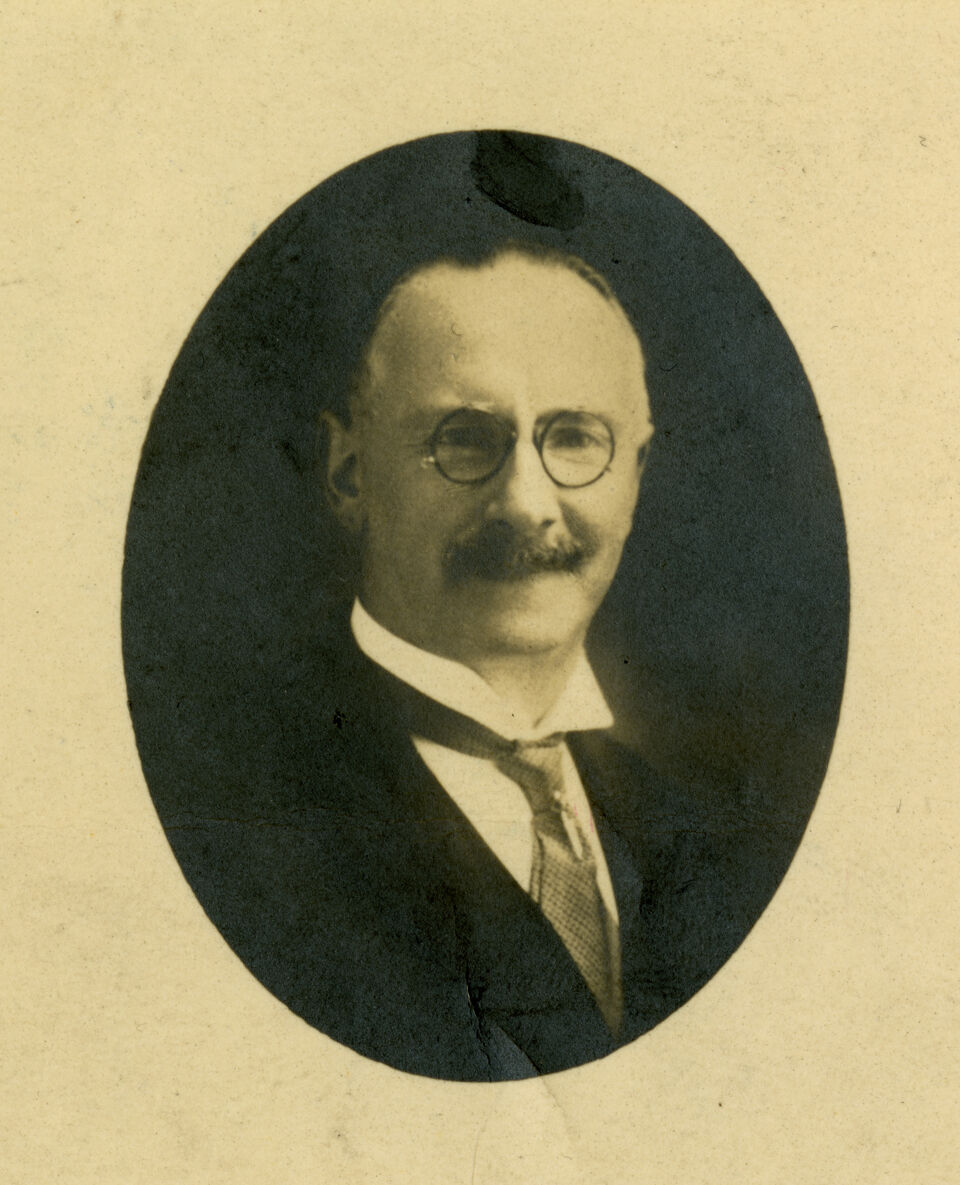 The mystery of the disappearance of the Just Judges 90 years on | VRT ...