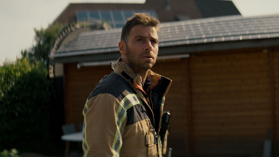 Onder vuur - Aflevering 1 (Seizoen 3) | VRT MAX