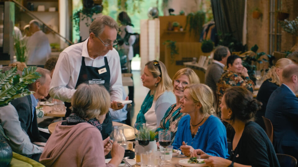 Restaurant Misverstand - Aflevering 3 (Seizoen 2) | VRT MAX
