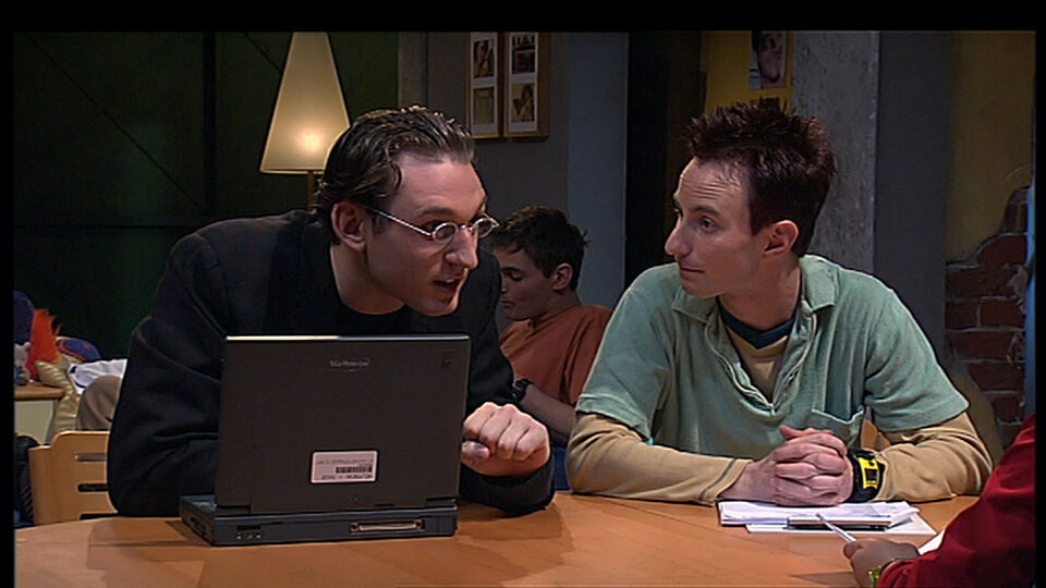 W817 - Aflevering 10 (Seizoen 1) | VRT MAX