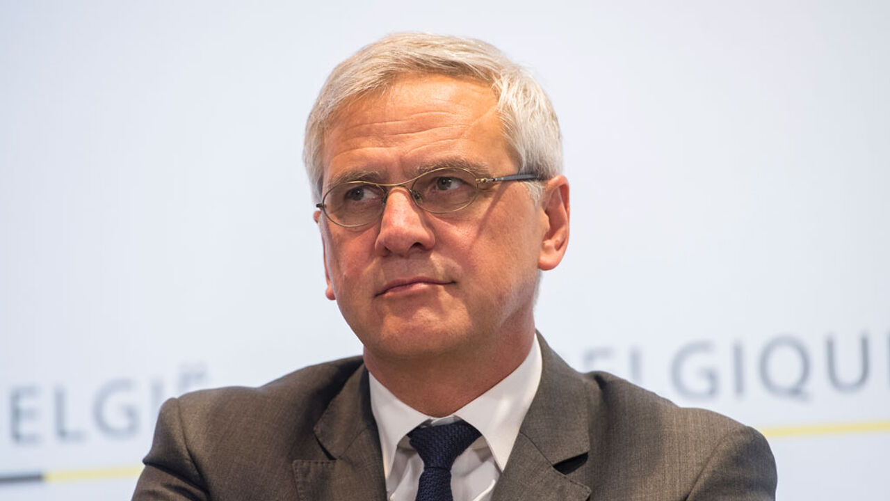 Minister Peeters: "Ook wielerploegen moeten preventieadviseur krijgen ...