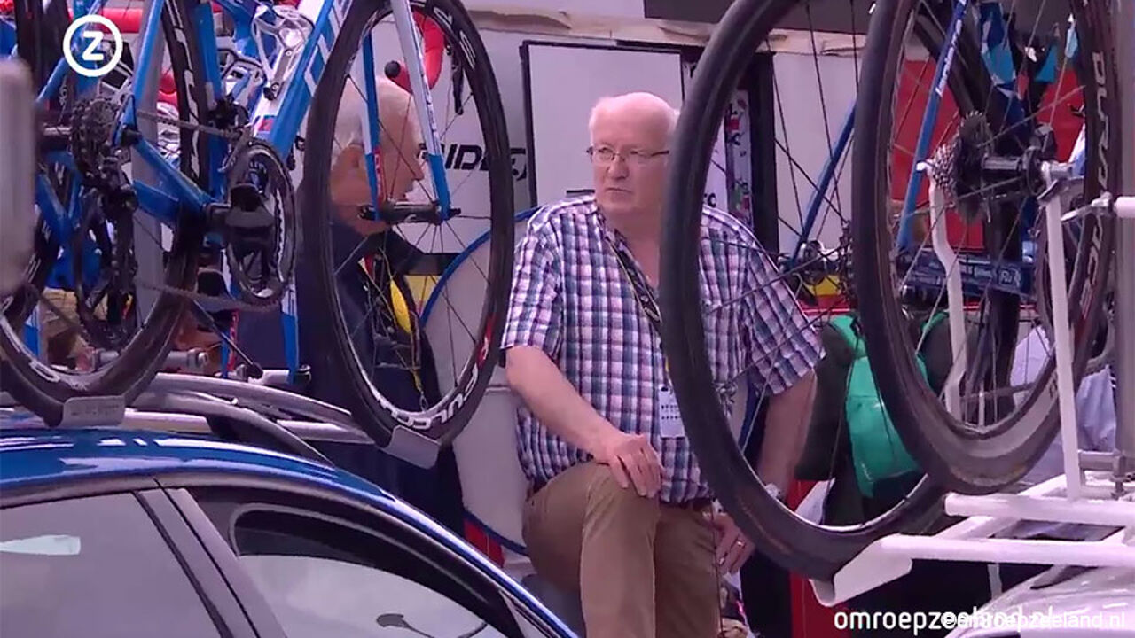 Het wielerenigma van Nederland: zwijgende Jan Raas na 15 jaar weer in ...