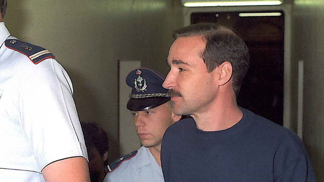 Robert Beijer: "Ik ken Chris B. niet, ik heb hem nooit ontmoet" | VRT ...