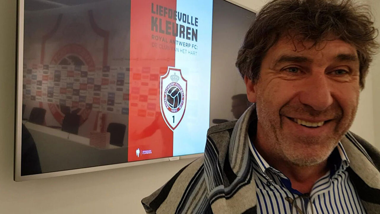 Win het Antwerp-boek 'Liefdevolle kleuren' | sporza