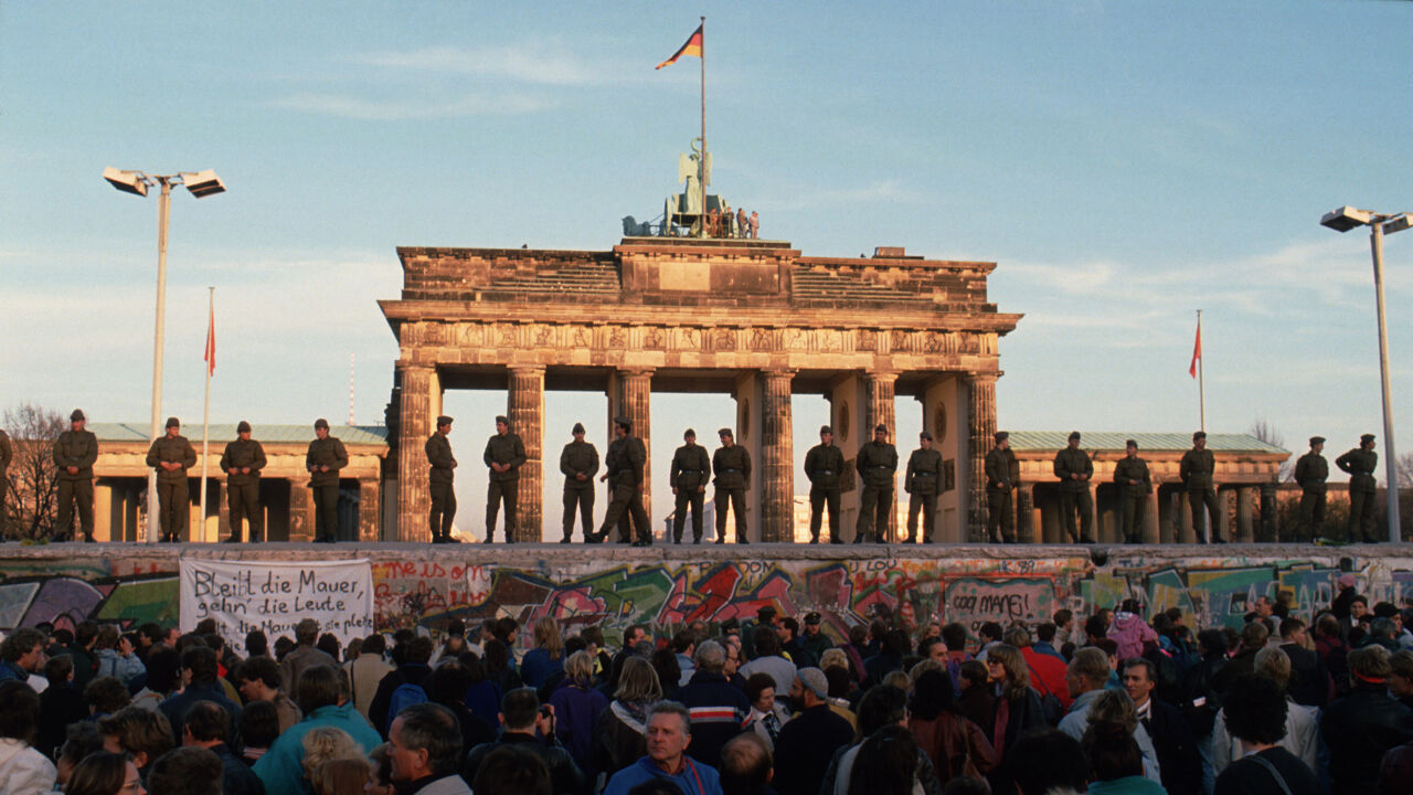 De val van de Muur is de belangrijkste gebeurtenis in de internationale ...