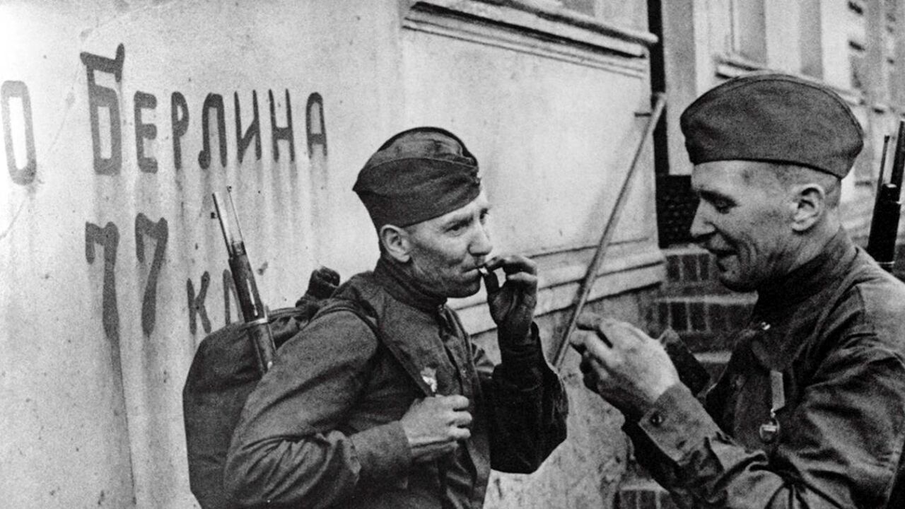 15 tot 21 april 1945: het Rode leger zet het eindoffensief naar Berlijn ...