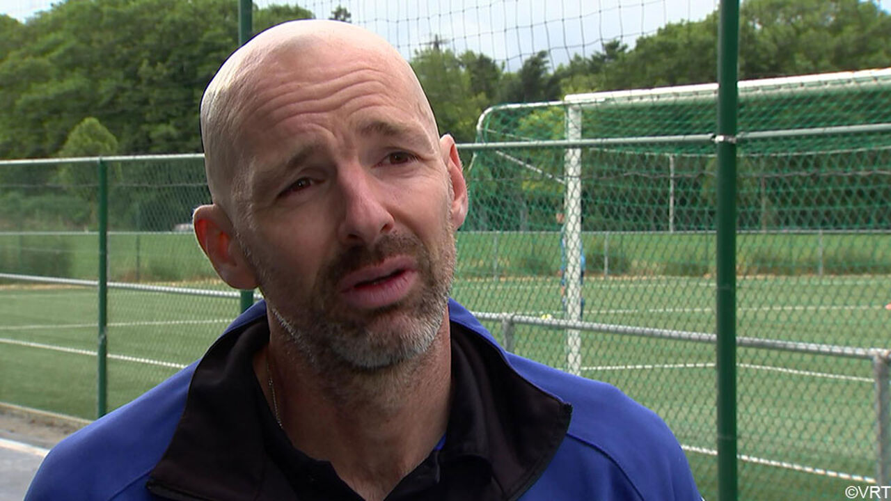 Bart Goor droeg openingsgoal Euro 2000 op aan pasgeboren zoon: "Is nu groter dan ik" | sporza