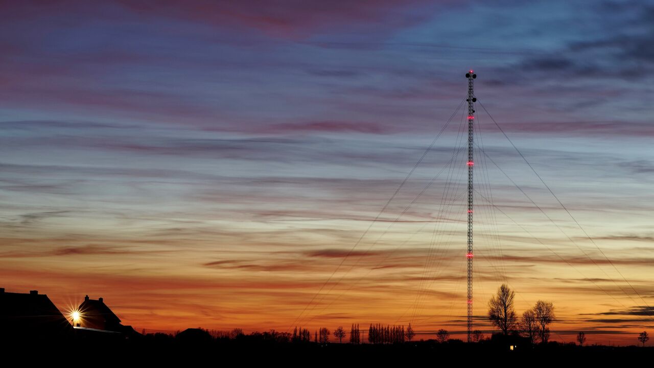 De zendmast van Houtem: "Onmisbare schakel tussen de beurzen van Londen ...