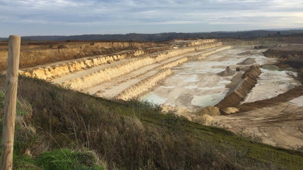 Inwoners van Riemst vrezen voor verzakkingen als groeve van Romont ...