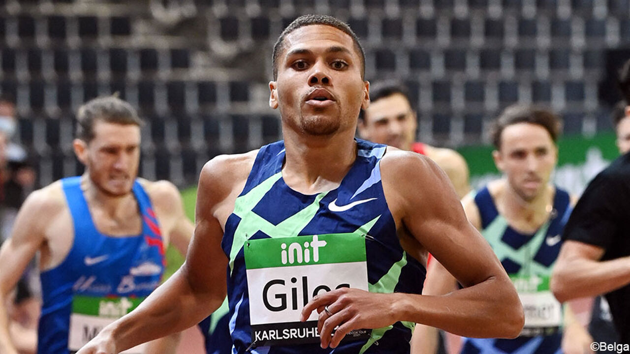 Brit Elliot Giles snelt naar tweede beste indoortijd ooit op 800m in ...