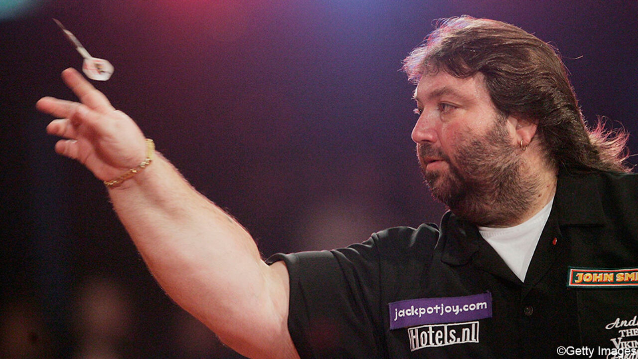 Dartslegende Andy "The Viking" Fordham overleden op 59-jarige leeftijd ...