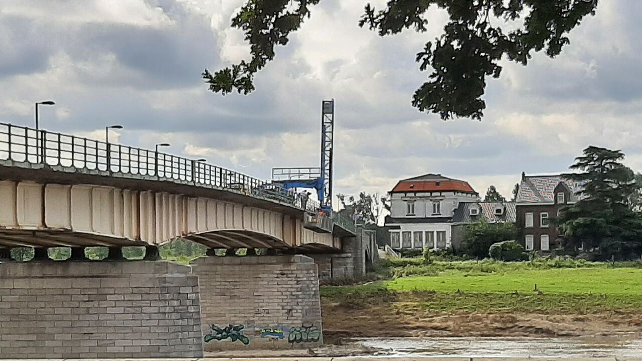 Vlaamse regering trekt 20 miljoen uit voor nieuwe Maasbrug in Maaseik ... Vlaamse regering trekt 20 miljoen uit voor nieuwe Maasbrug in Maaseik ...