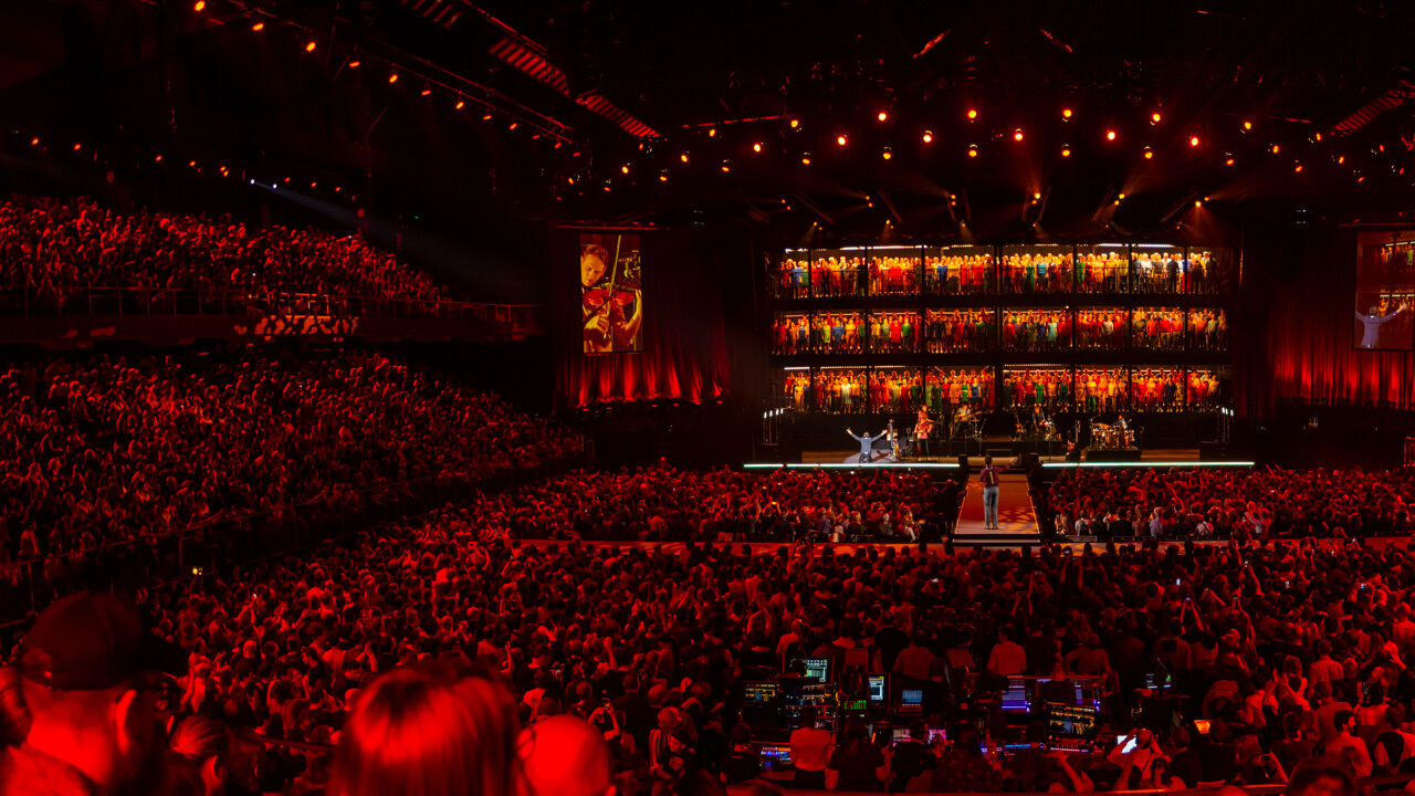 Bart Peeters herneemt in december zijn Deluxe-concerten in Lotto Arena ...