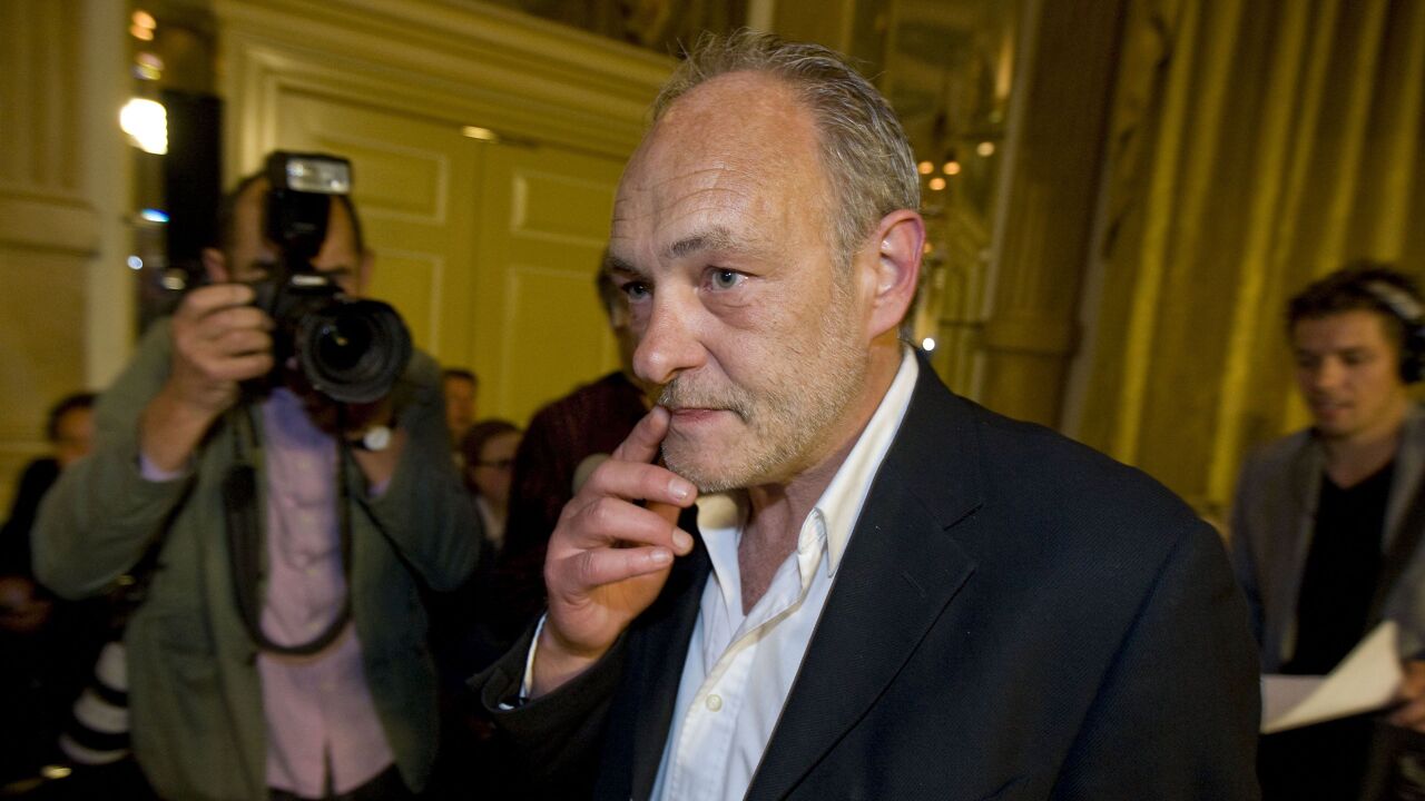 Dichter en columnist Bernard Dewulf (61) onverwacht overleden | VRT NWS ...